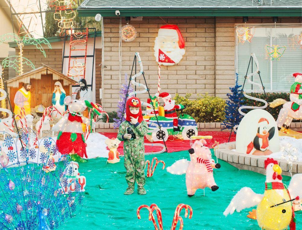 Christmas In America: Happy Birthday, Jesus - Photographs and text by ...