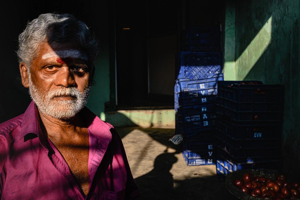 ANNA BIRET - OUT OF THE SHADOW | LensCulture