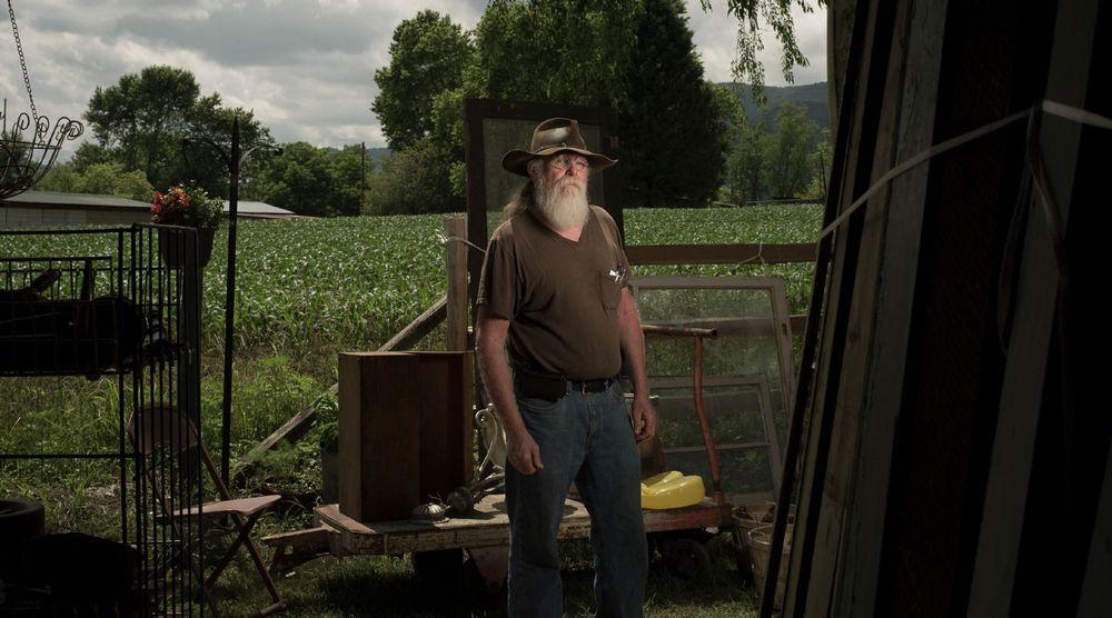 American Flea - Photographs and text by Forest McMullin | LensCulture