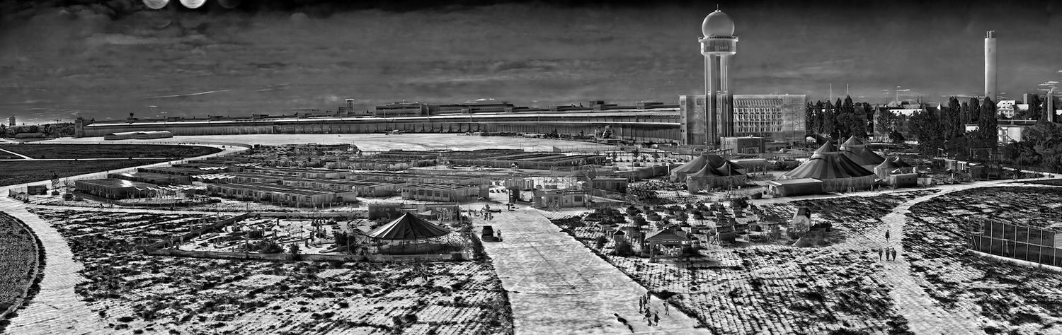 The Castle - Photographs by Richard Mosse | Book review by Sean Sheehan ...