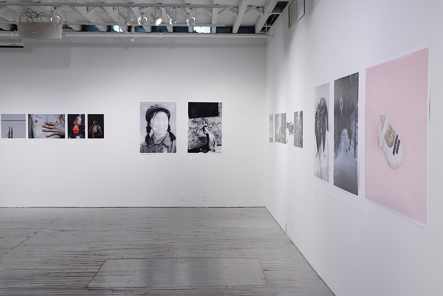 Photographers’ Guide to Working with Galleries | LensCulture