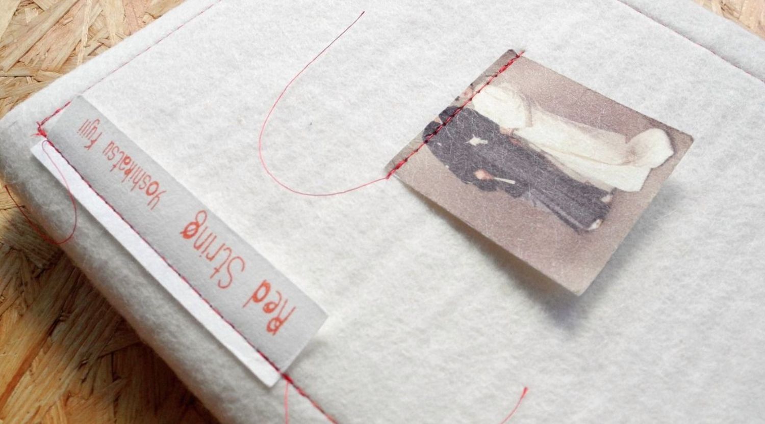 Red String - Photographs by Yoshikatsu Fujii | LensCulture