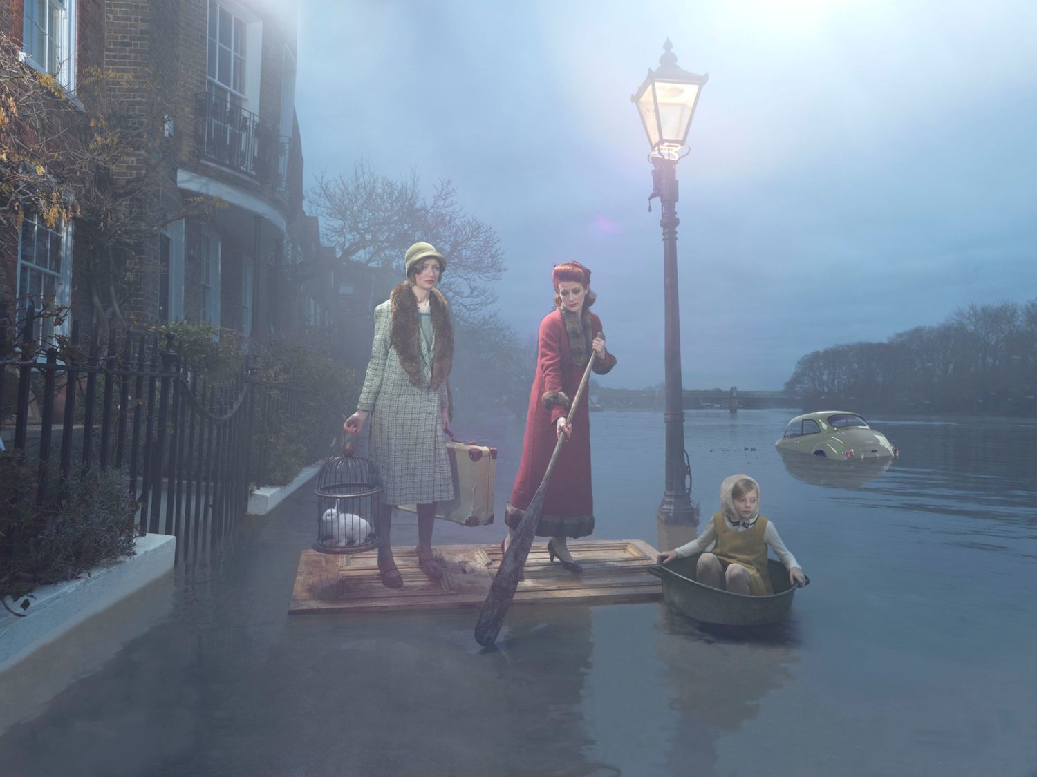 Old Father Thames - Photographs by Julia Fullerton-Batten | Text by ...