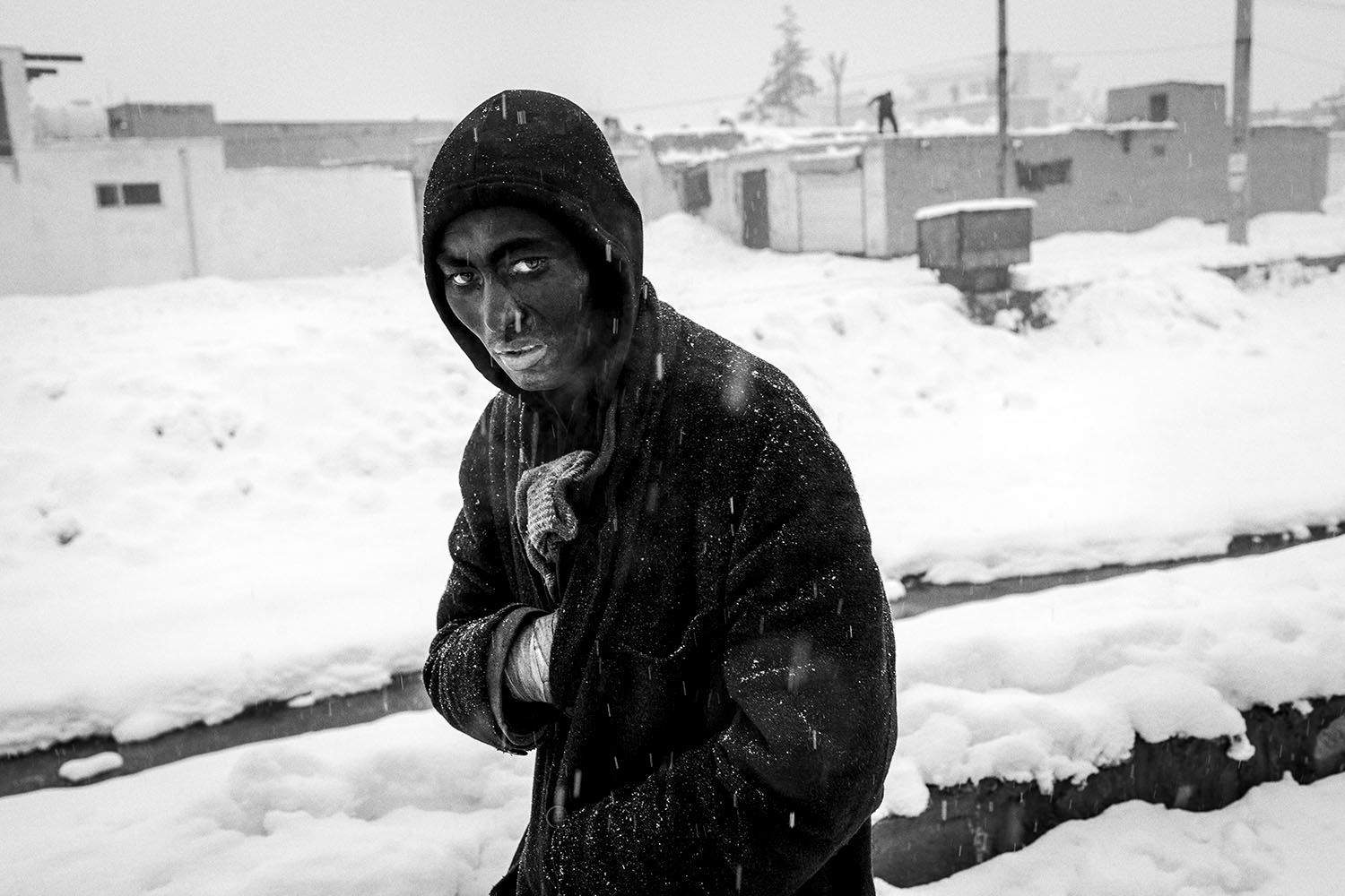 Dread and Dreams in Contemporary Afghanistan - Photographs by Zalmaï ...