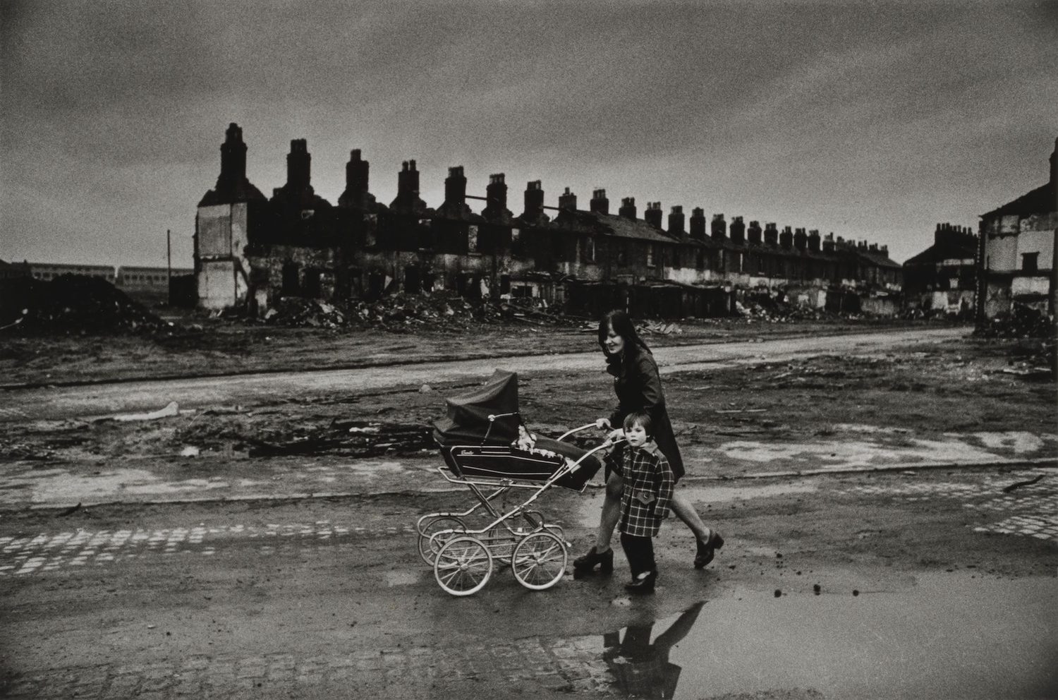 Don McCullin - Photographs by Don McCullin | Exhibition review by Mark ...