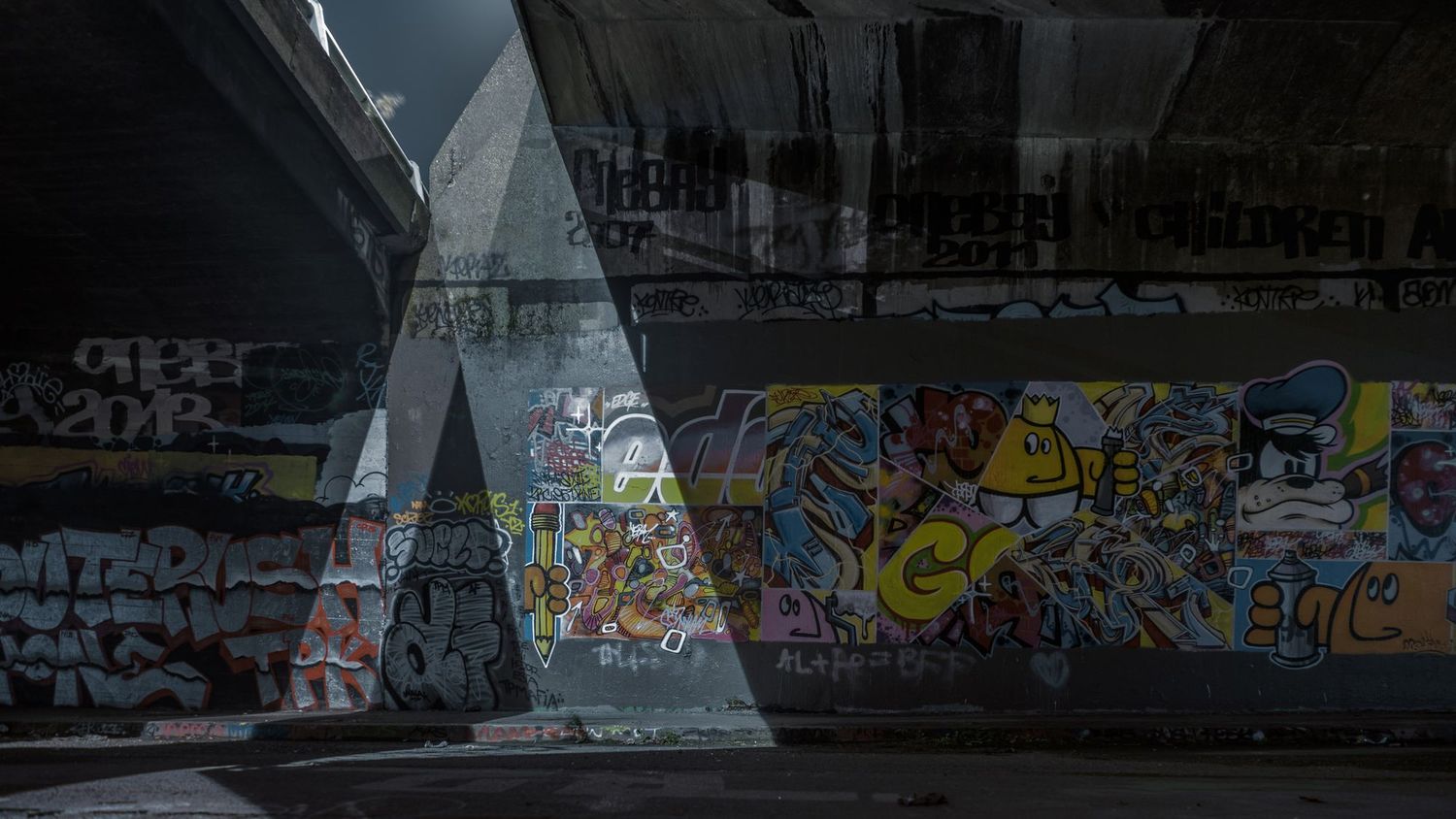 Up All Night on the Streets of Paris - Photographs by Rémy Soubanère ...
