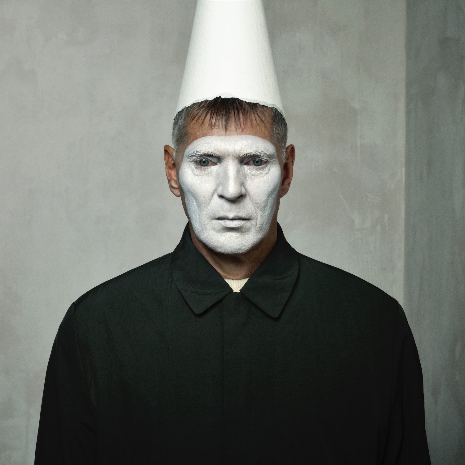 Erwin Olaf: Narratives of Emancipation, Desire and Intimacy ...