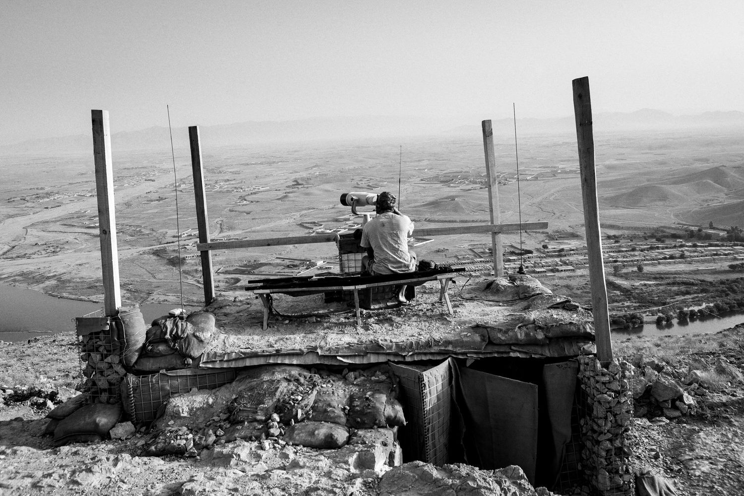 Dread and Dreams in Contemporary Afghanistan - Photographs by Zalmaï ...