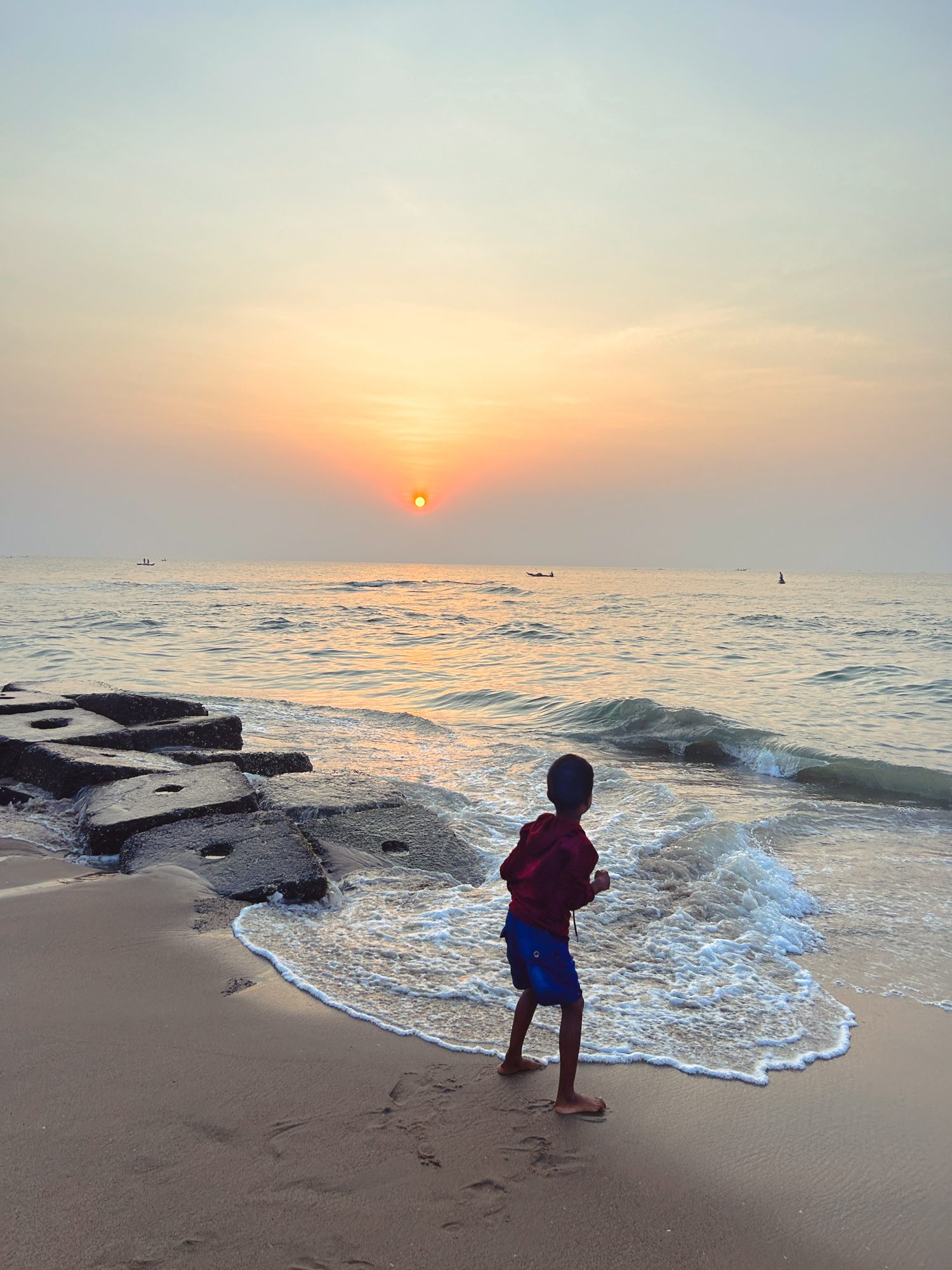 I Feel Like a Fish - Photographs by Jaisingh Nageswaran | Essay by ...