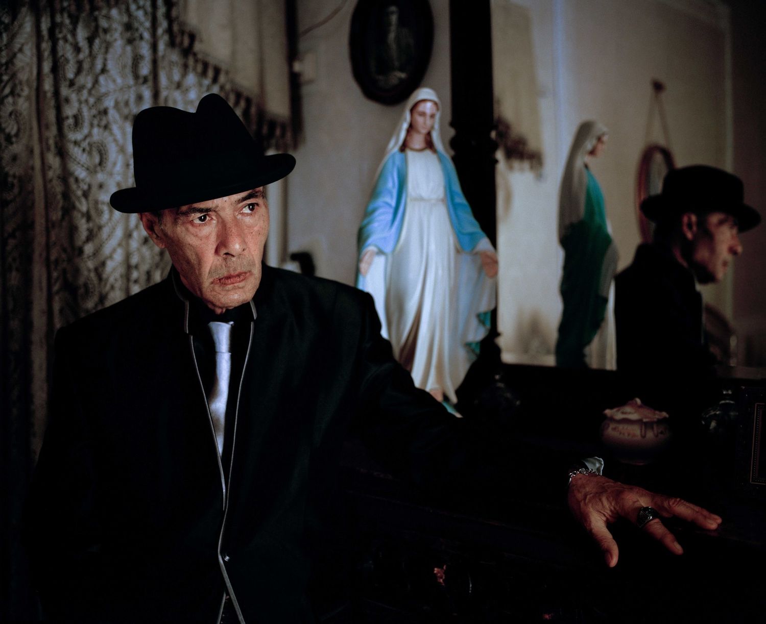 See Naples and Die - Photographs and text by Sam Gregg | LensCulture